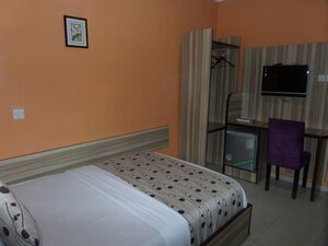 DownTown Royal Hotel (Lagos, gorod Ikeja, Opebi Road), otel  Lagos'tan