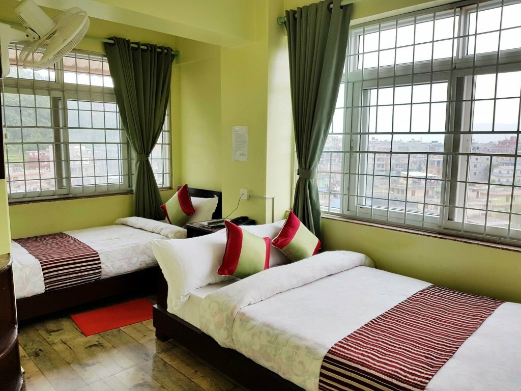 Otel Oyo 163 Hotel Arhant Inn, Pokhara, foto