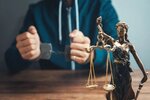 Адвокат Стрельцов Михаил Владимирович (ulitsa Geologov No:7К2, Tarko-Sale), avukatlar  Tarko‑Sale'den