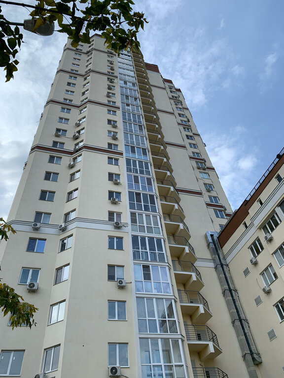 Konut blokları Мичурин, Saratov, foto