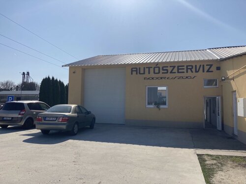 Oto aksesuarları Bodor és Szücs Autószerviz, Veszprém, foto