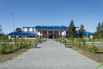 Ледовый дворец Кристалл (Molodyozhnaya ulitsa No:16), çok amaçlı spor tesisleri  Pokaçi'den