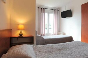 Hôtel du Pont d'Ascain (Nouvelle-Aquitaine, Pyrénées-Atlantiques, Arrondissement de Bayonne, Urrugne, Route Départementale 810, 915), otel