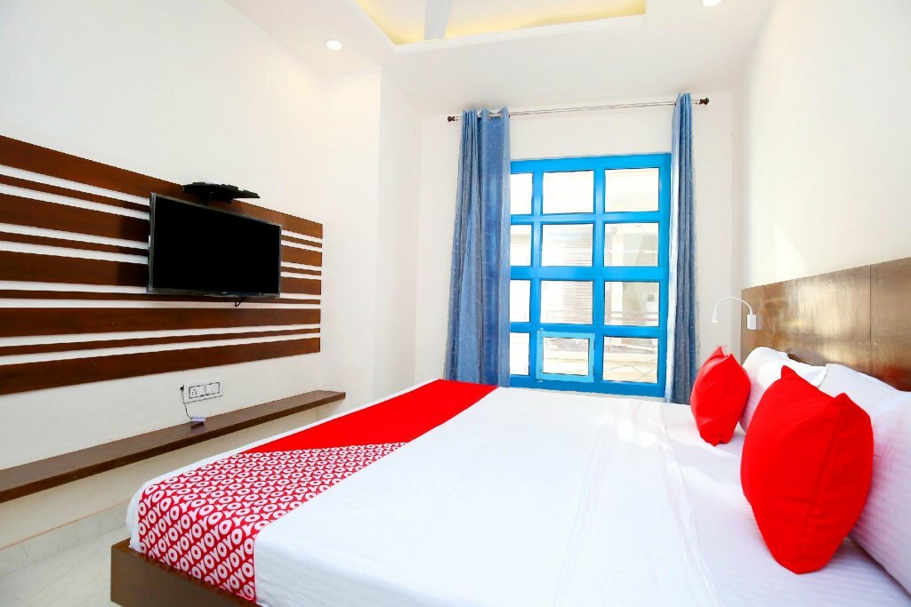 Otel Collection O 45544 Hotel Legacy, Çhandigarh, foto