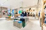 Lacoste (Grand Est, Haut-Rhin, Arrondissement de Mulhouse, Mulhouse, Place des Victoires, 7), giyim mağazası  Mulhouse'den