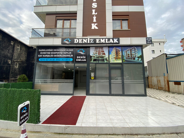 Emlak ofisi Deniz Emlak, İstanbul, foto