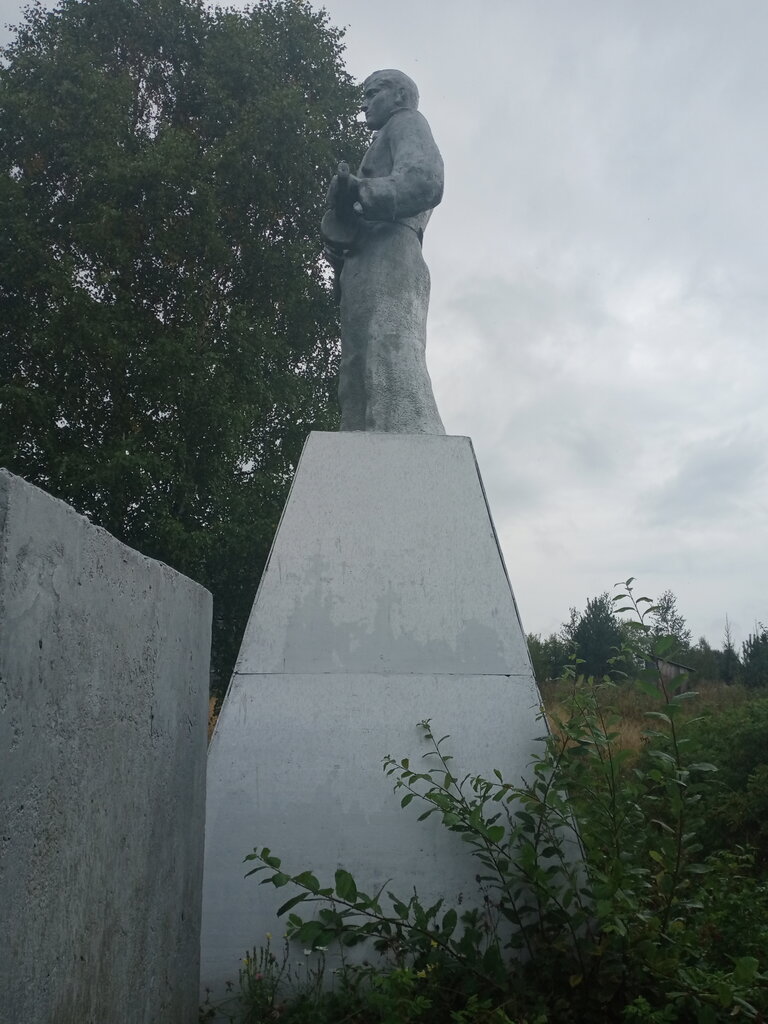 Anıt, heykel Участникам Великой Отечественной войны, Kostromskaya oblastı, foto