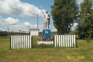 Обелиск Победы в Великой Отечественной войне 1941-1945 г. (Samara Region, Klyavlinskiy rayon, selo Chyorny Klyuch), anıt, heykel  Samarskaya oblastından