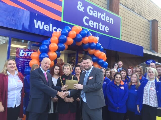 i̇ndirim ve fırsat sistemleri B&m Store with Garden Centre, , foto