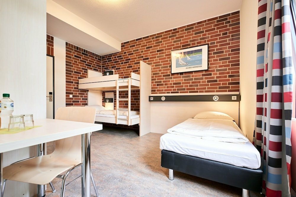 Otel Jugendgästehaus Aasee - Hostel, Münster, foto