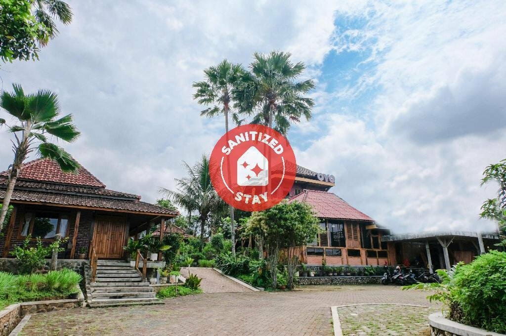 Otel Oyo 774 Villa 007 Sengkaling, , foto