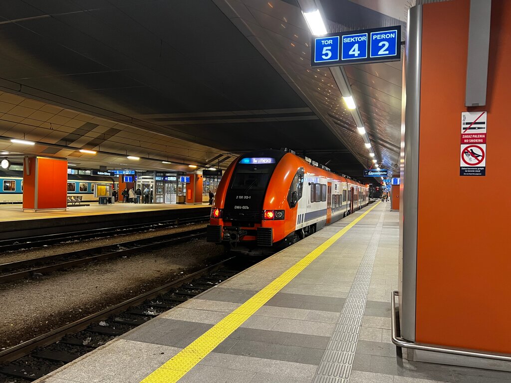 Tren istasyonu Krakow Glowny Station, Krakow, foto