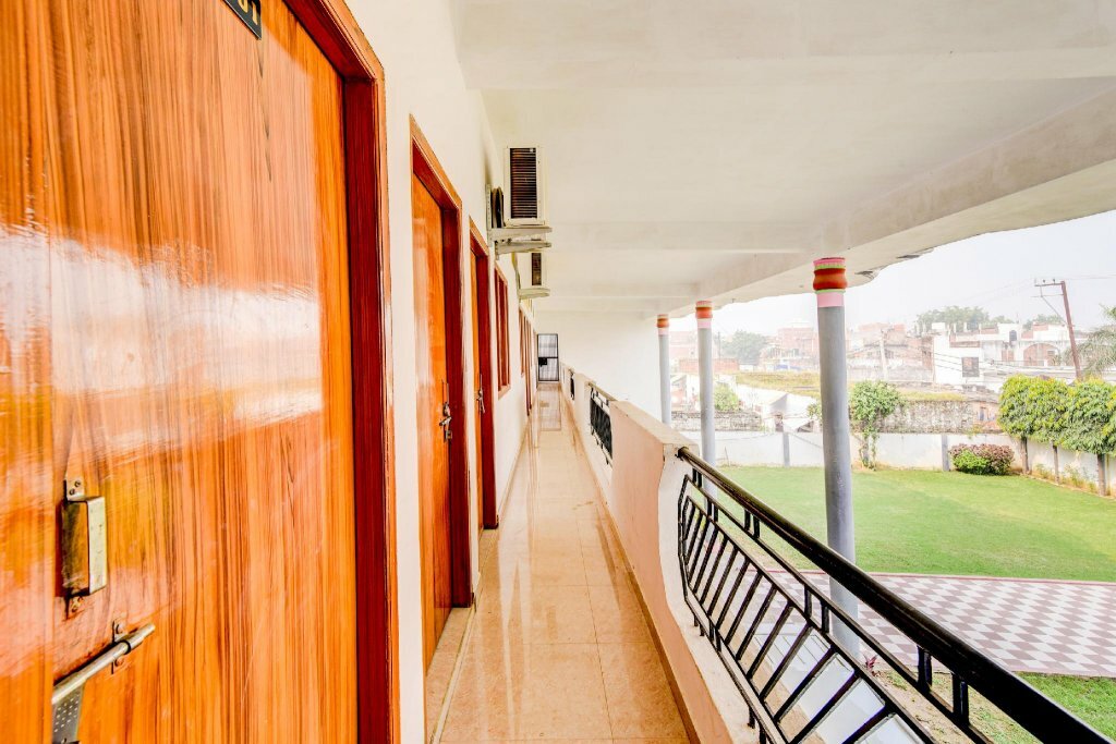 Otel Spot On 63206 Usha Guest House, Varanasi, foto