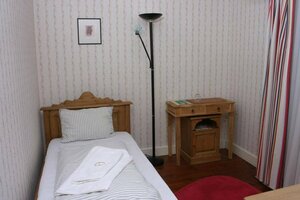 Areal Botanika (Středočeský kraj, Kladno, Horni Bezdekov), otel  Orta Bohemya Bölgesi'nden