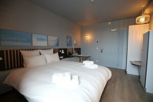 Off Meeting Wavre Hotel (Walloon Brabant, Wavre, Chaussée de Bruxelles, 412), otel  Valon Brabant'dan