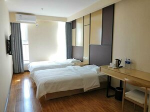 Shell Taiyuan South Station Shanxi University Hotel (China Railways, stantsiya Tayyuan), otel  Taiyuan'dan