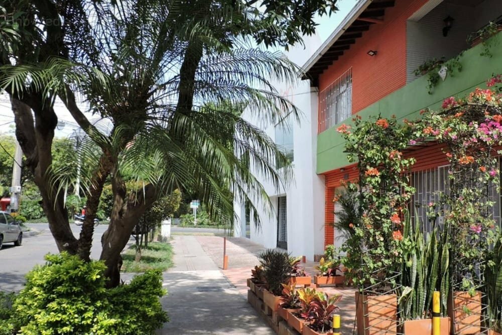 Kısa süreli konaklama Bed & Breakfast Local Home, Medellin, foto