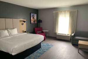La Quinta Inn & Suites by Wyndham Selma/Smithfield I-95 (North Carolina, Davie County, Center), otel  Kuzey Carolina Eyaleti'nden