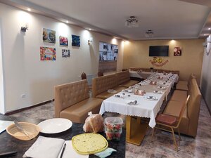 Shashlik hause (Inzhenernaya ulitsa No:9, posyolok Shcheglovo), kafe  Saint‑Petersburg ve Leningradskaya oblastından