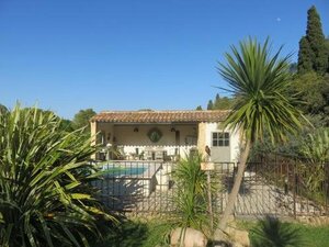 Appartement Dans Mas Provencal (Provence-Alpes-Côte d'Azur, Bouches-du-Rhône, Arrondissement d'Aix-en-Provence, Grans, Avenue Mas Felipe Delavouet), otel