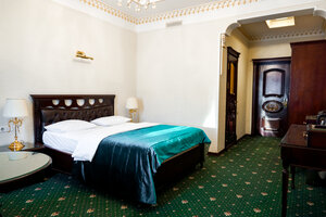 Nabat Palace Domodedovo (Ovrazhnaya Street No:38, Voevodino Village), otel  Moskova ve Moskovskaya oblastından