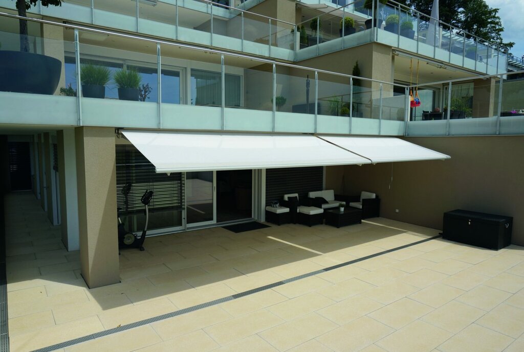 Pencere aksesuarları Reiser Storen GmbH, Zürih, foto