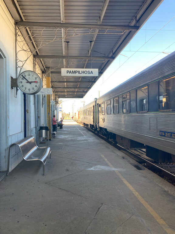 Tren istasyonu Pampilhosa, Dünya, foto