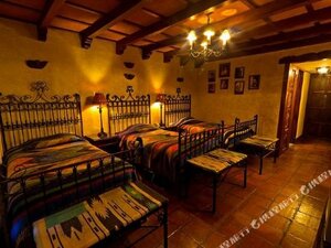 Hotel Nakbé Atitlán (Solola, Panajachel), otel  Panajachel'den