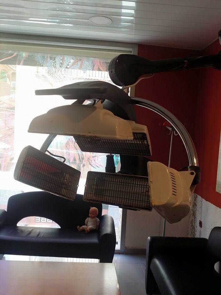 Kuaförler Ebbe Peluqueros, Endülüs, foto