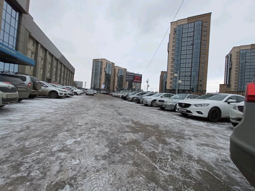Otoparklar Парковка, Krasnoyarsk, foto