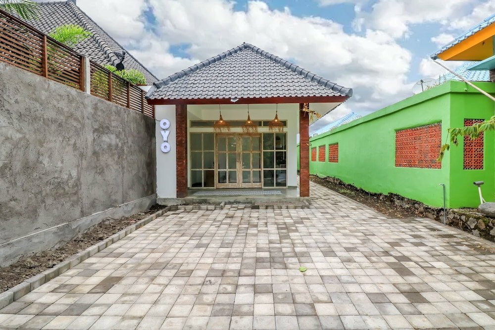Otel Oyo 2896 Uma Menuh Guest House, Bali, foto