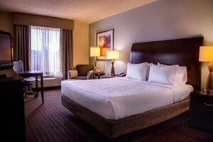 Hilton (Virginia, United State Route 29 Business), otel  Lynchburg'dan