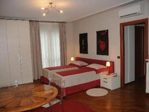 Otel Residenza Segrate Centro, Lombardiya, foto