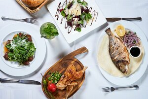 Dvoryanskoye gnezdo (No:12, posyolok Gorki-2), restoran  Moskova ve Moskovskaya oblastından