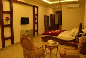 Hotel Heaven Heights (Islamabad, Sector G-7, Sector G-7/2, Sachal Sarmast Road), otel  Islamabad'dan
