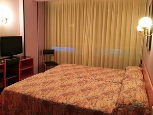 Hotel Faranda Express Alisas Santander (Calle Nicolás Salmerón No:3, Santander), otel  Santander'den