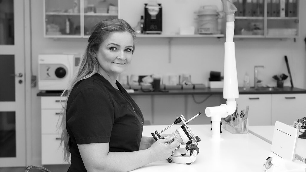 Özel ağız ve diş sağlığı klinikleri ve muayenehaneleri Klinisk Tandtekniker Tina Islandi Ottesen, Danimarka Başkent Bölgesi, foto