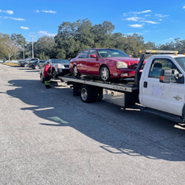 Çekici hizmeti Authentic Towing and Salvage, Florida Eyaleti, foto