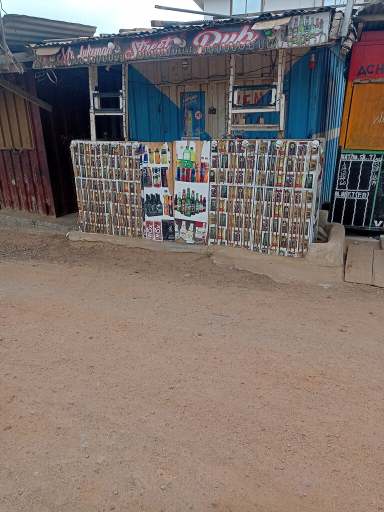 Bar Mr lukeman street pub, Akra, foto