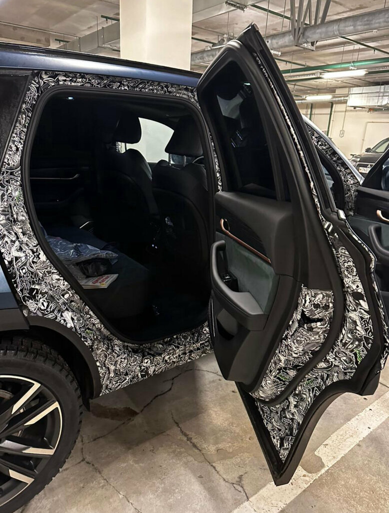 Araç film kaplama CustomWrap, Saint‑Petersburg, foto