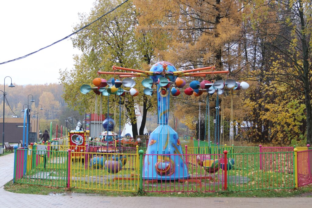 Atraksiyon Зона аттракционов, Solneçnogorsk, foto