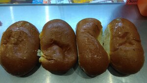 Pekarnya Sdobushka (vulytsia Kalinina No:92, selyshche Kalynove), ekmek fırını  Makeevka'dan