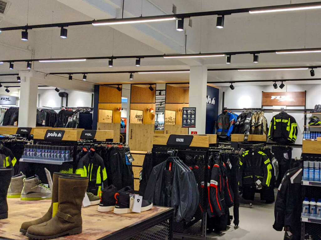 Motosiklet yedek parçaları Polo Motorrad Store Kempten, Kempten, foto