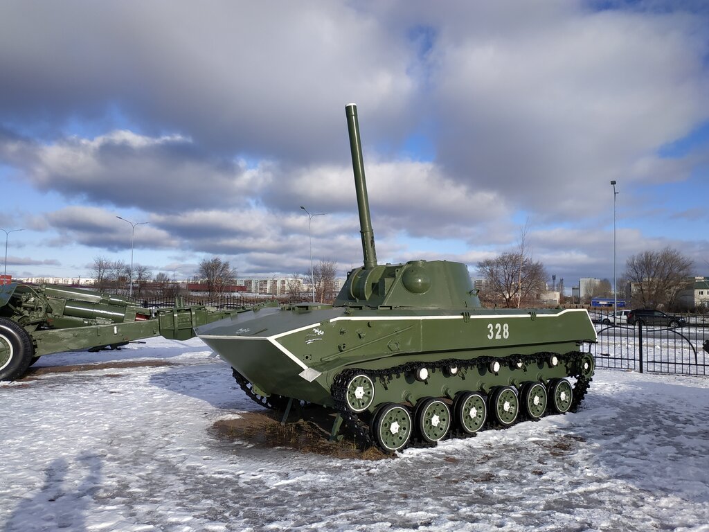 Teknoloji anıtı Самоходное артиллерийское орудие 2С9 Нона-С, Ulyanovsk, foto