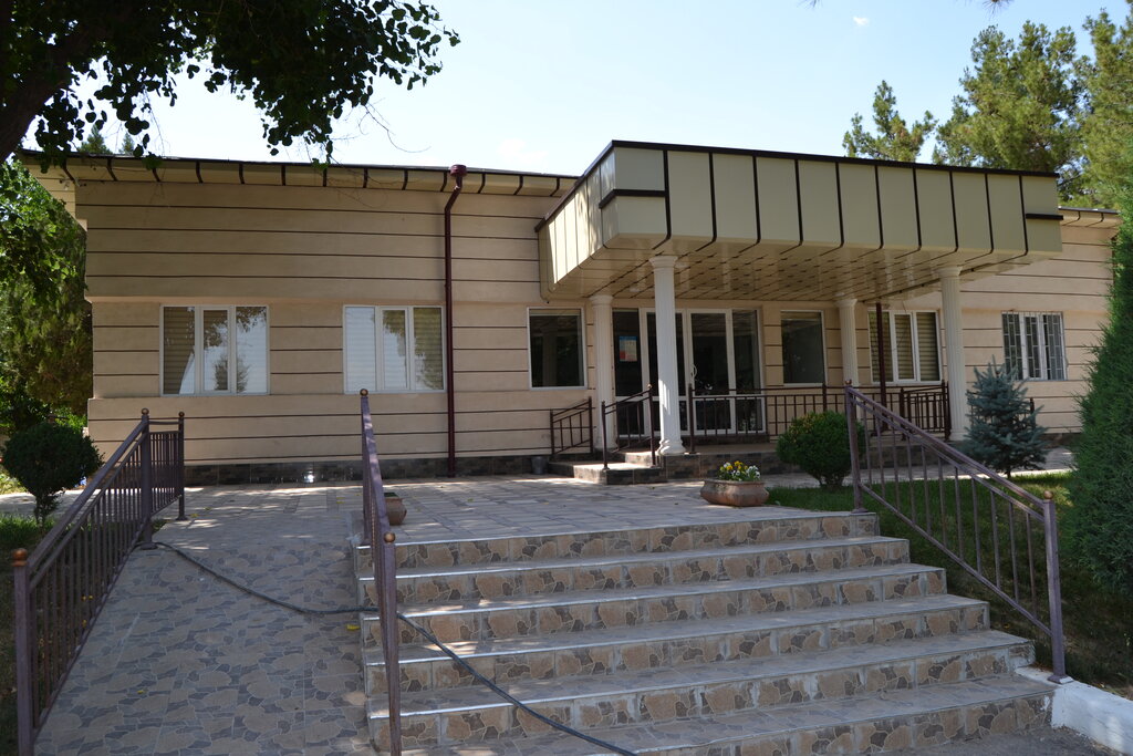 Eğitim merkezleri Fermerlar Maktabi, Andican eyaleti, foto