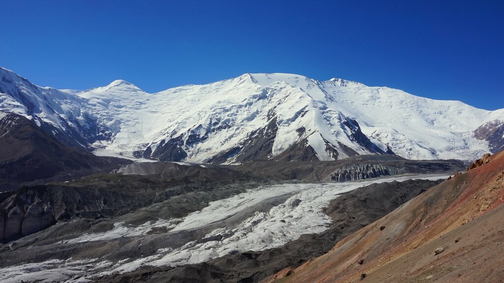 Kayak okulu SnowRush Ski & Snowboard School, Soçi, foto