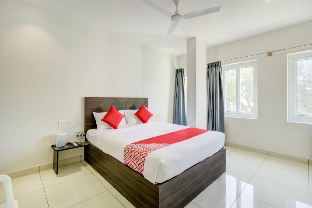 Otel Oyo Blr2467 Urban Inn, Bangalor, foto