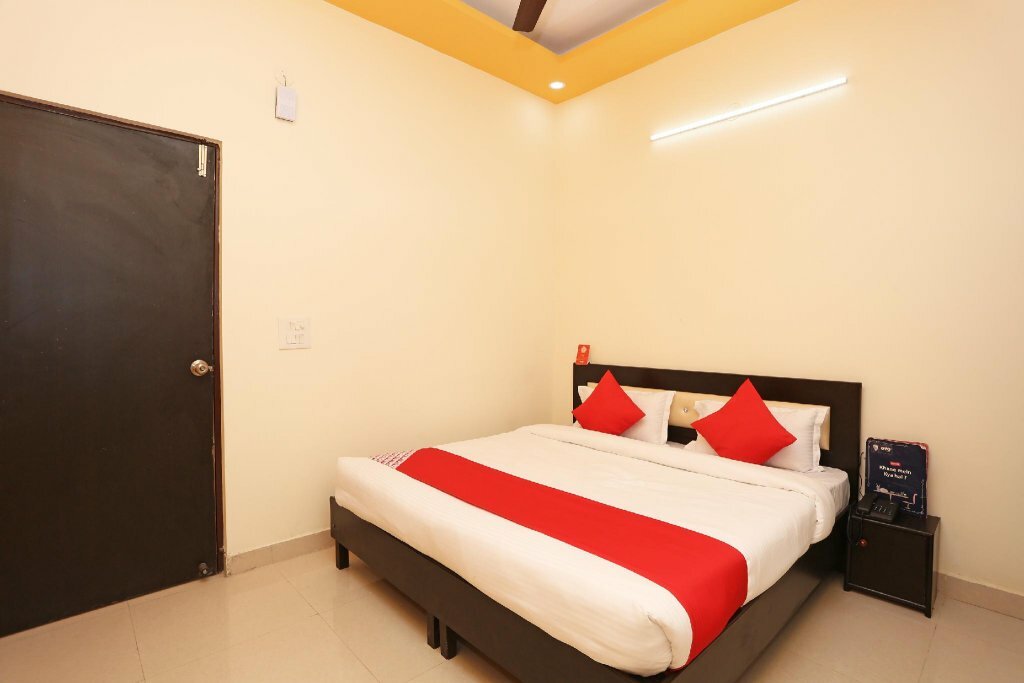 Otel Hotel Rock Star by Oyo Rooms, Faridabad, foto