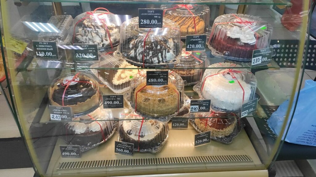 Hazır gıda satan yerler Лакомка, Kirov, foto