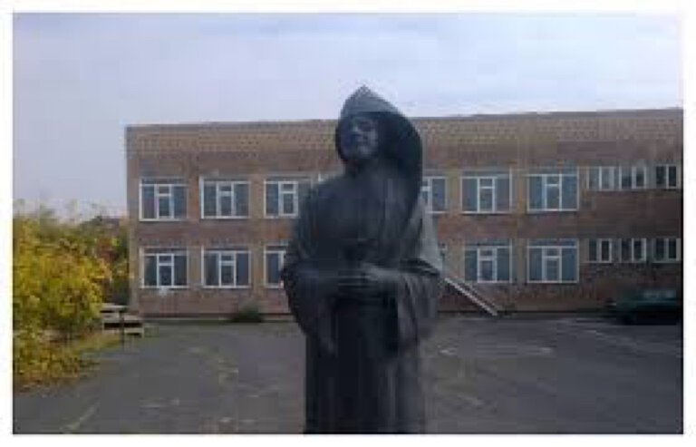 Ortaokul Mughni basic school named after archbishop Mesrop Ashchyan, Aragatsotn, foto